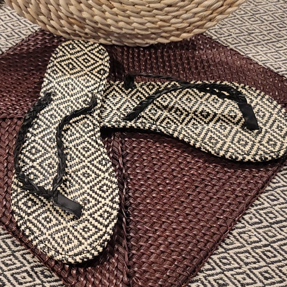 Shoes | Aztec Print Boho Woven Flip Flops 1 | Poshmark